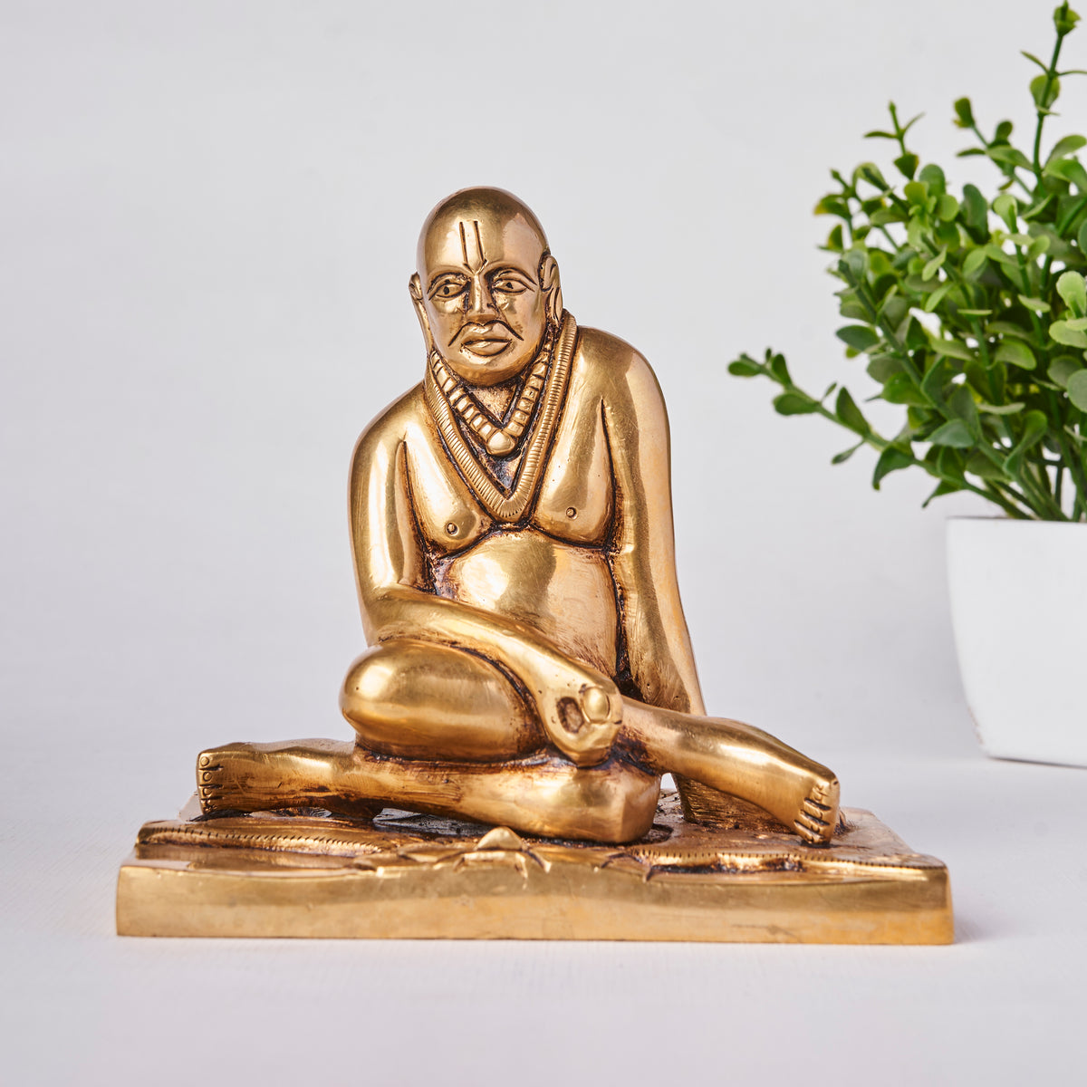 Swami Samarth (Big) – The Meera Studio