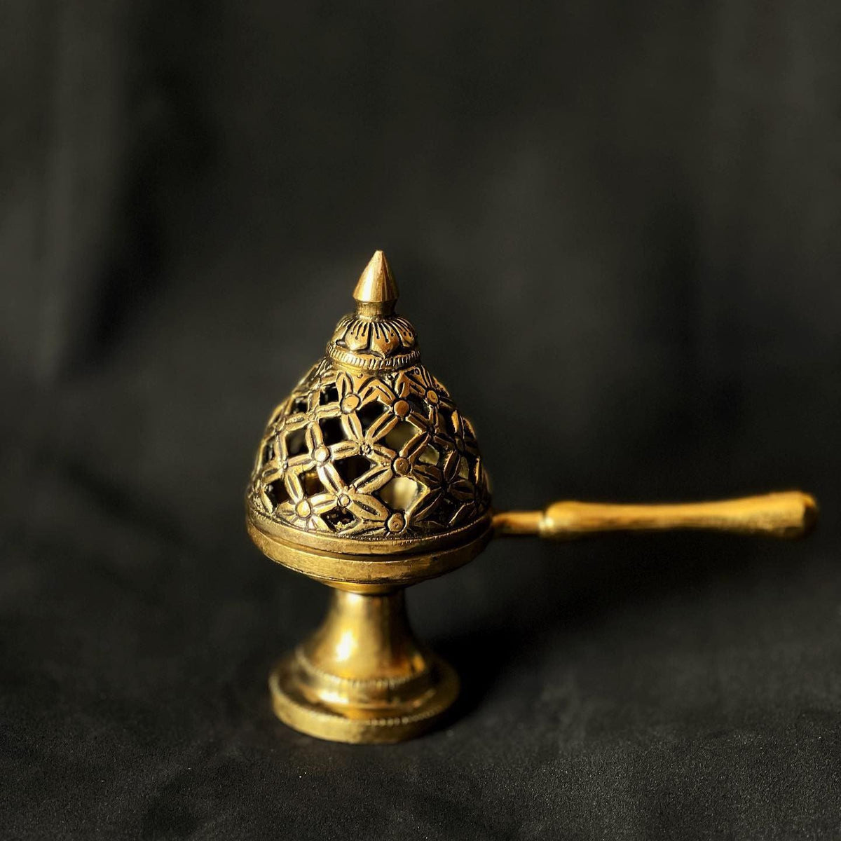 Annar Dhoopdani with Handle – The Meera Studio